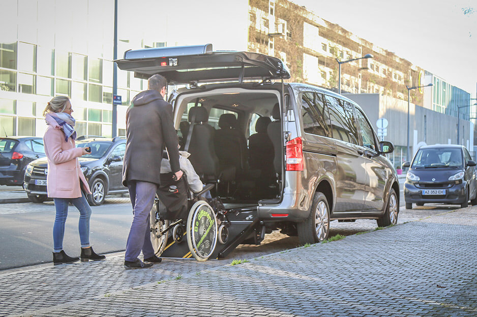 Voitures handicapé Monospaces pour le transport d'une personne en ...