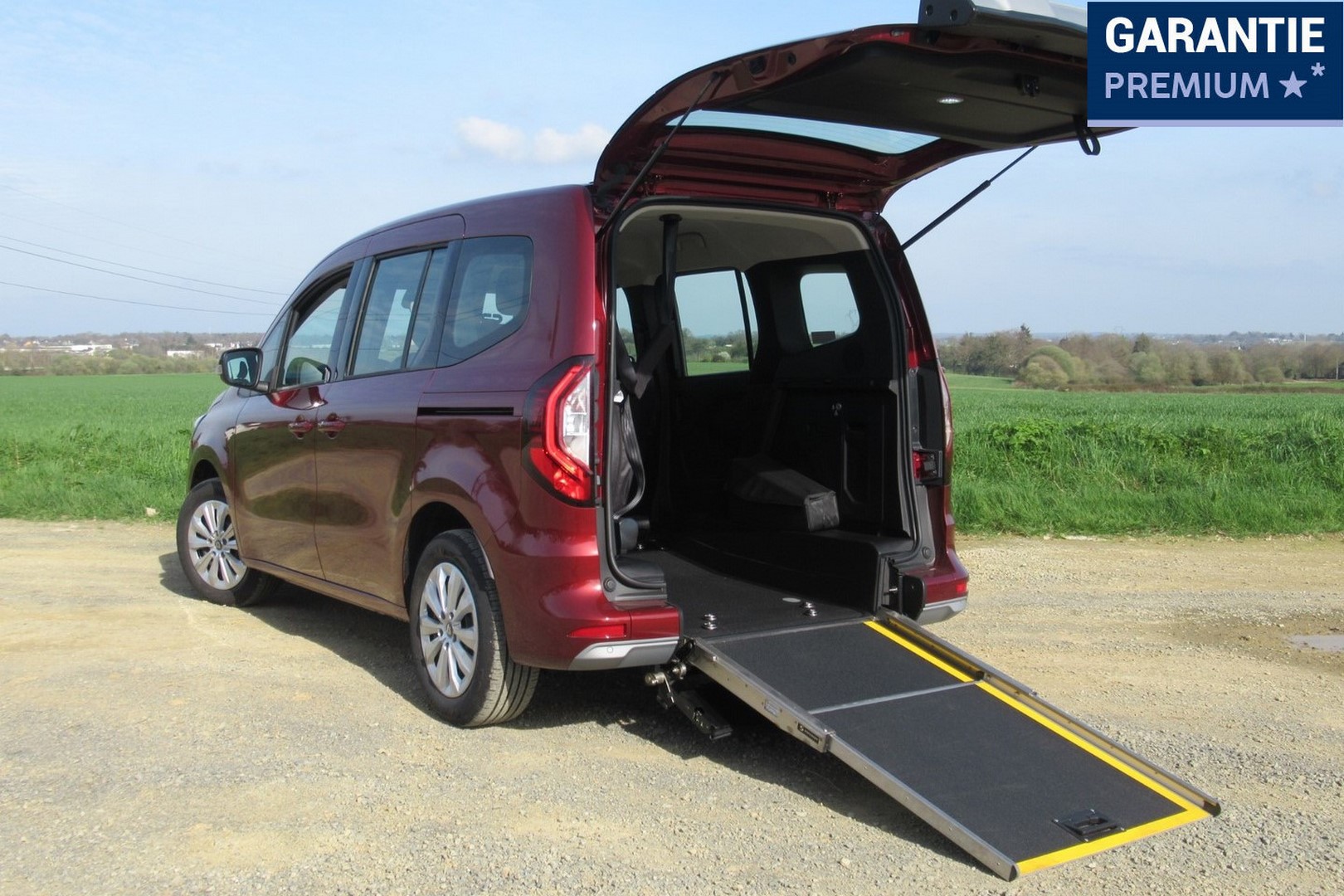 Véhicules TPMR et voitures pour personnes handicapées d'occasion ...